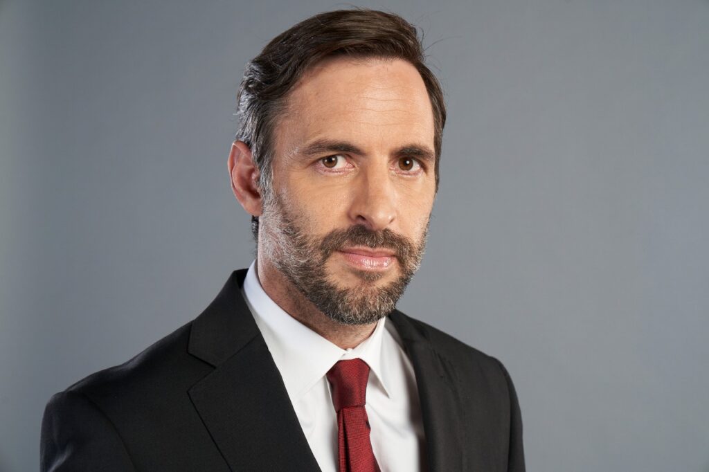 Laura Castellanos (México) e Daniel Matamala (Chile) estão entre os ...