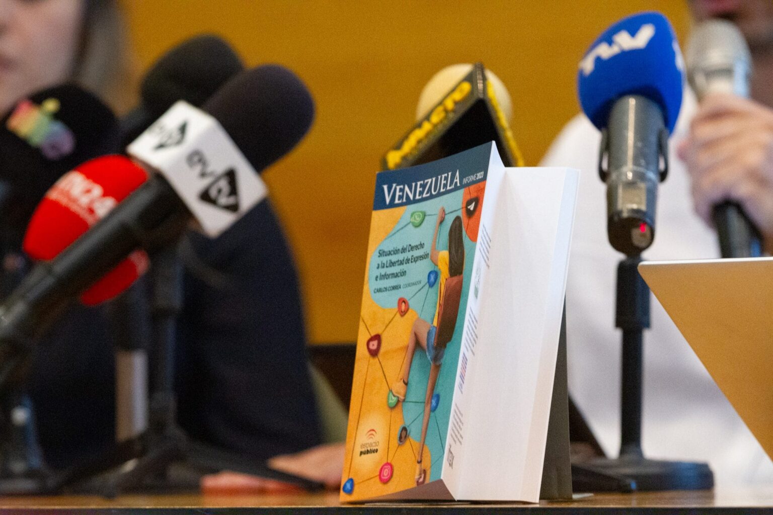 Closure of 400 media outlets in 20 years aggravates unemployment crisis ...